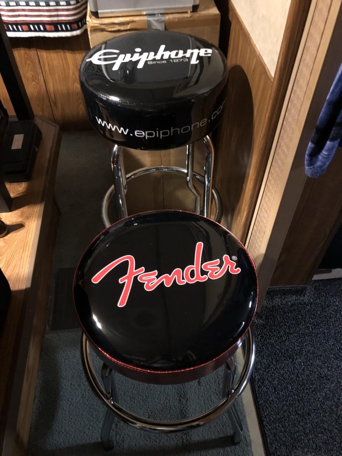 10 Best Guitar Stools And Chairs (May 2026) Tested - VVN News