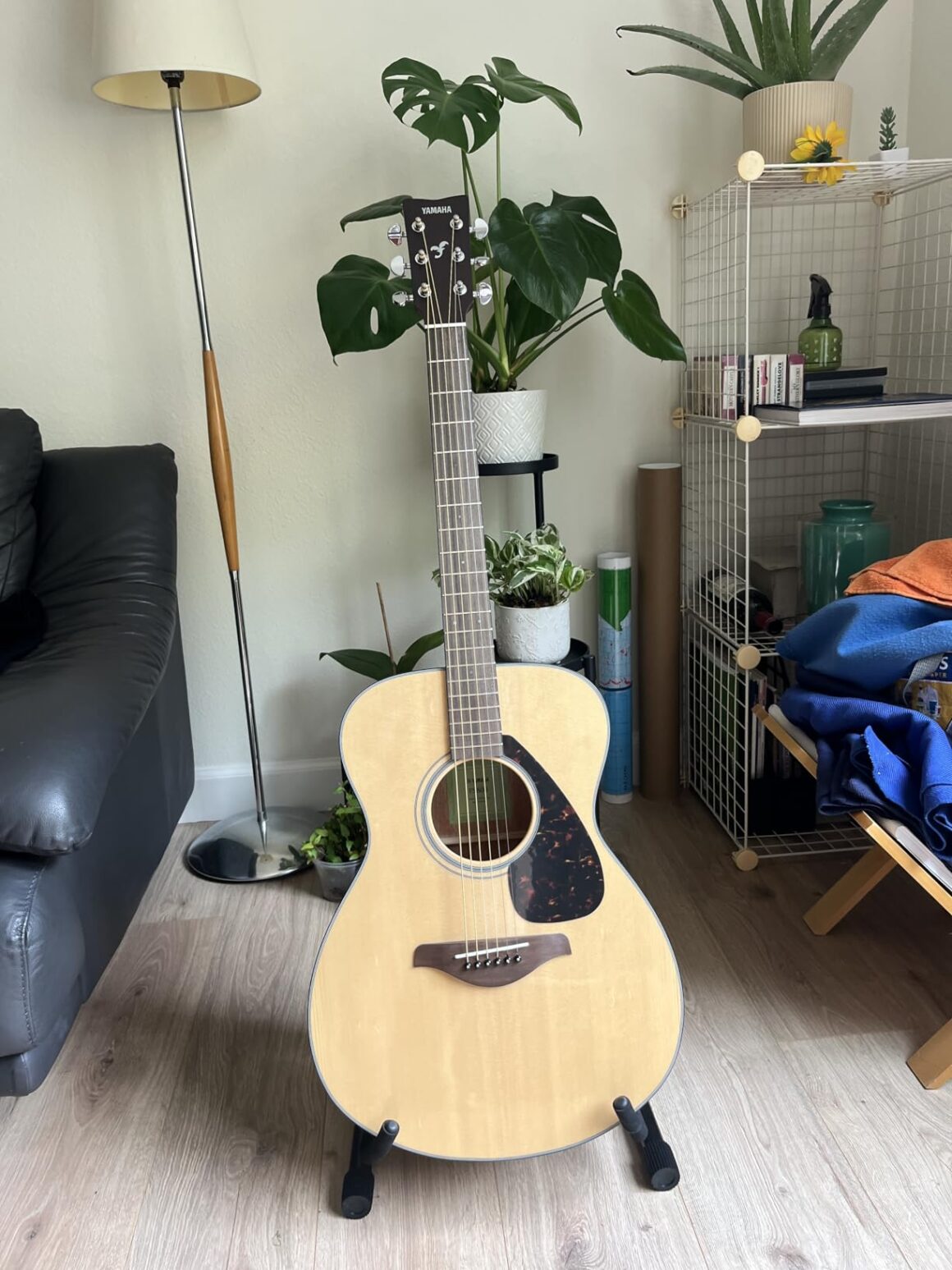 Bob Dylan Guitars And Gear (March 2026) Complete Guide To His Iconic ...
